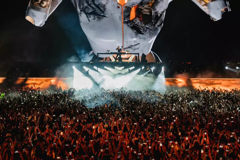 The Las Vegas Sphere Show’s Making Mini-Sphere Venues | Pulse.